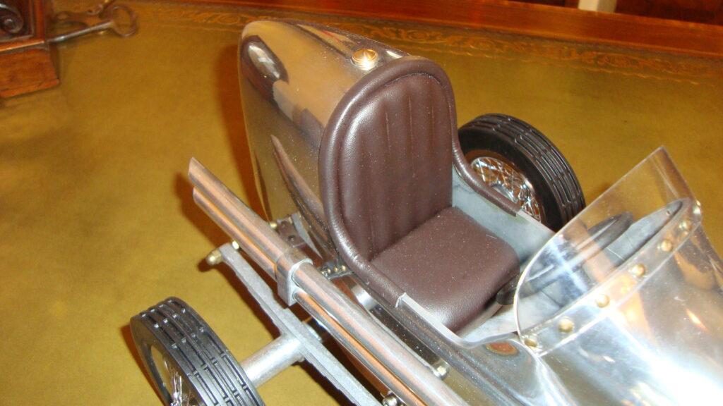 Fine quality Reproduction Bantam Midget | Dorking Desks