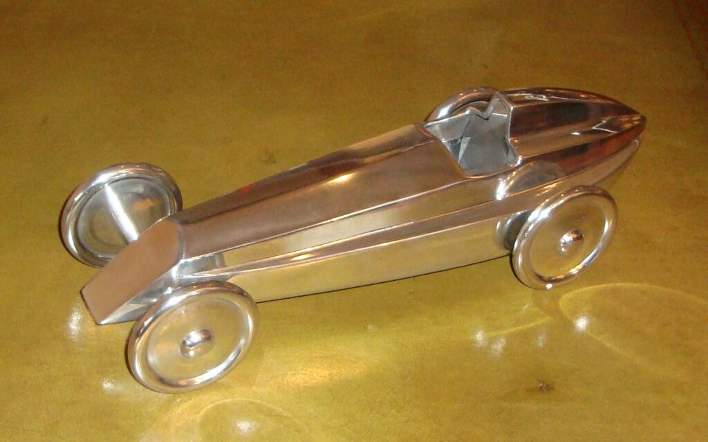 Fine desk top reproduction model of a Ferrari racer | Dorking Desks