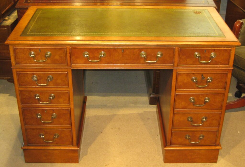 Victorian mahogany pedestal desk. | Dorking Desks