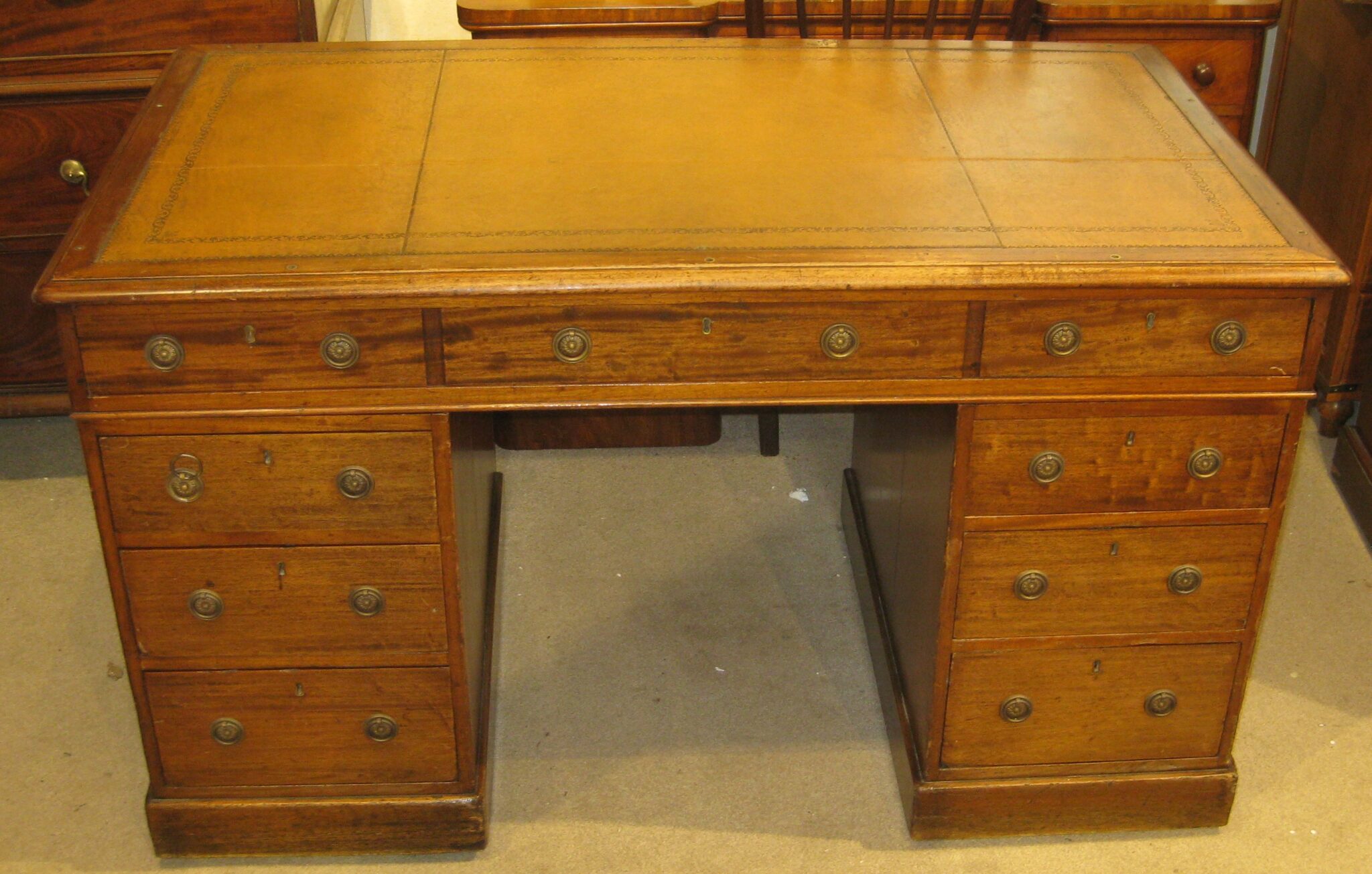 Medium Desks | Product Categories | Dorking Desks