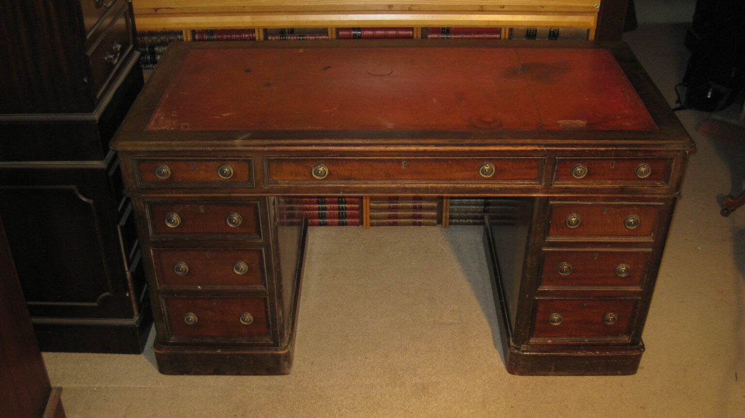 Good size and proportioned Victorian mahogany pedestal desk. | Dorking ...