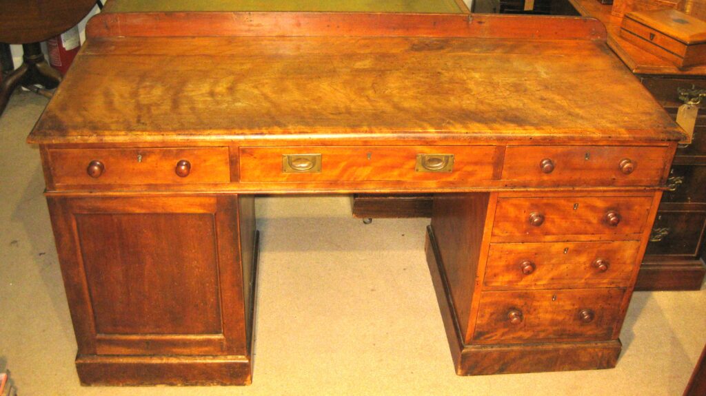 Victorian mahogany pedestal desk. | Dorking Desks